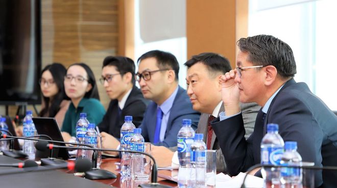 Олон улсын санхүүгийн корпорацийн төлөөлөгчидтэй уулзав