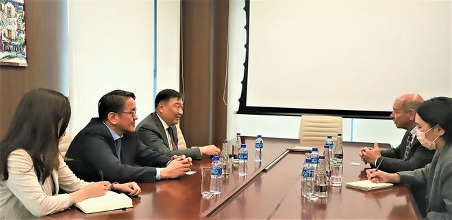 Санхүүгийн зохицуулах хорооны дарга АНУ ын бараа бүтээгдэхүүний