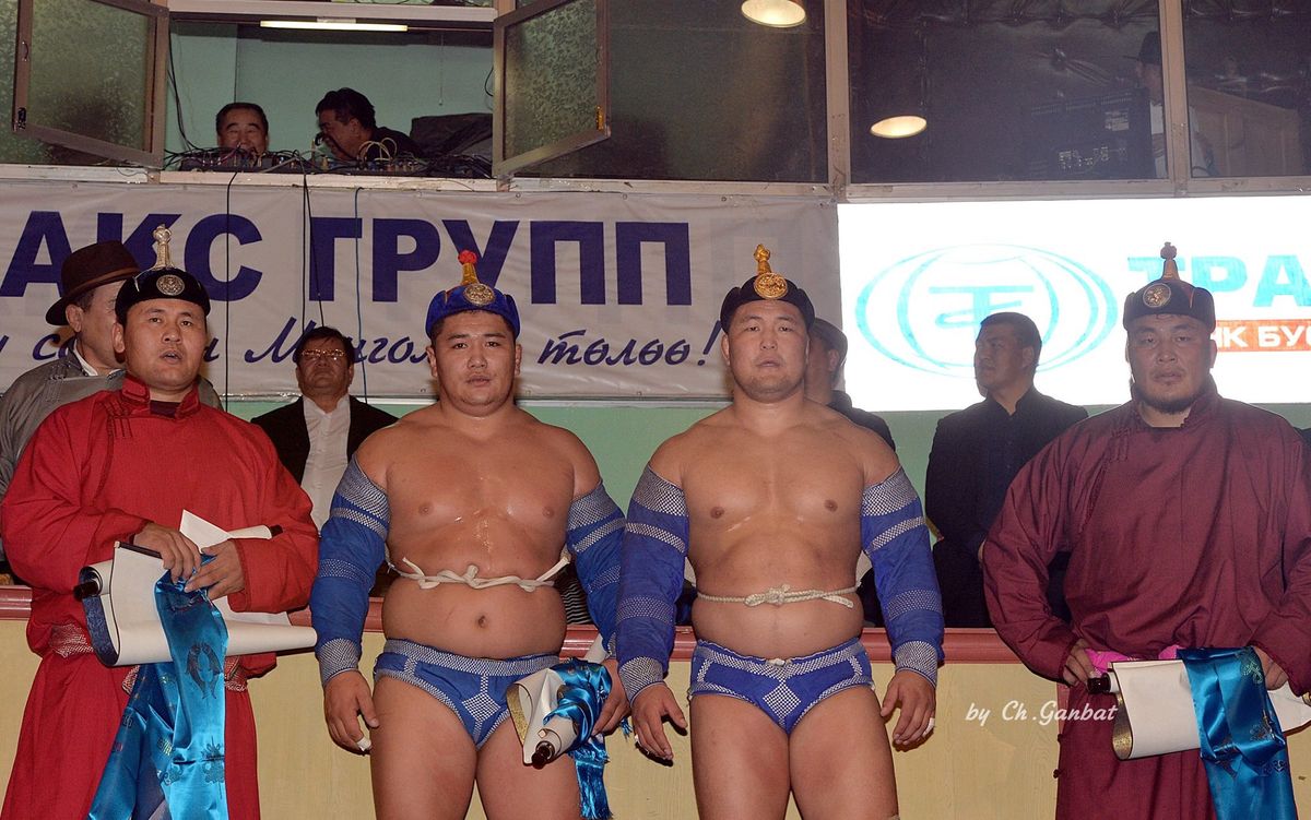 Монгол бахархлын өдөр т зориулсан барилдаанд Р Пүрэвдагва түрүүллээ