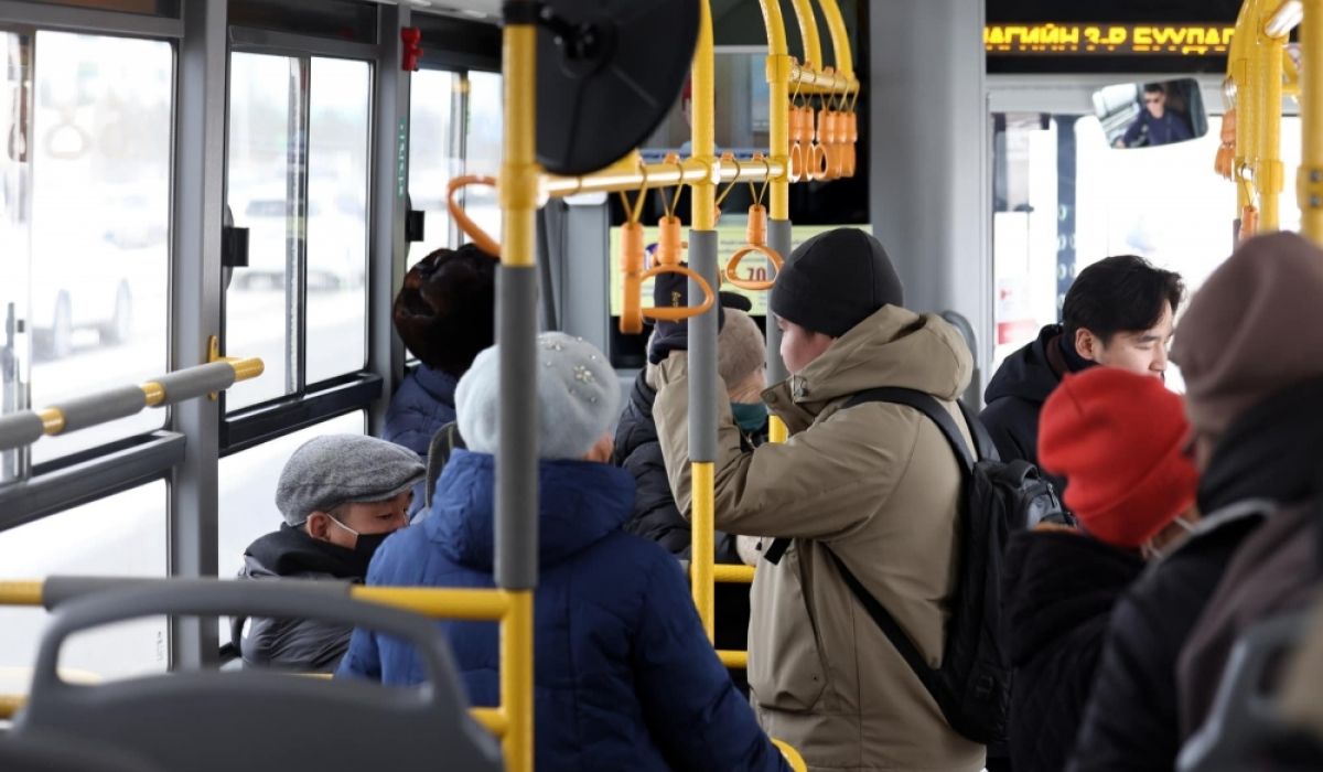 Нэг жилийн хугацаанд иргэдийн нийтийн тээврээр зорчилт 14 3 хувиар нэмэгджээ