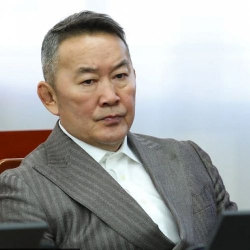 Х Баттулга гишүүний цалинг зургаан сарын хугацаанд 20 хувиар бууруулах шийдвэр гарлаа