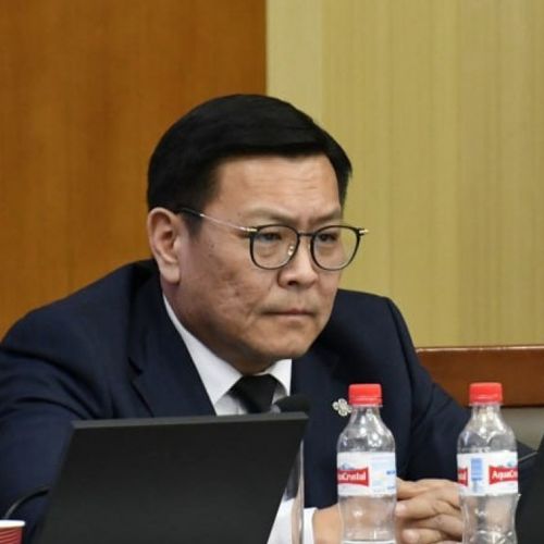 Б Баярбаатар Д Цогтбаатар гишүүний бүрэн эрхийг хэлэлцвэл Үндсэн хуулийн зөрчил үүснэ