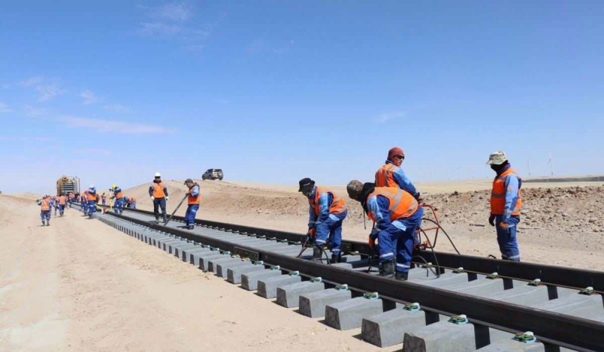 Багахангай Хөшигийн хөндий чиглэлд төмөр зам тавина