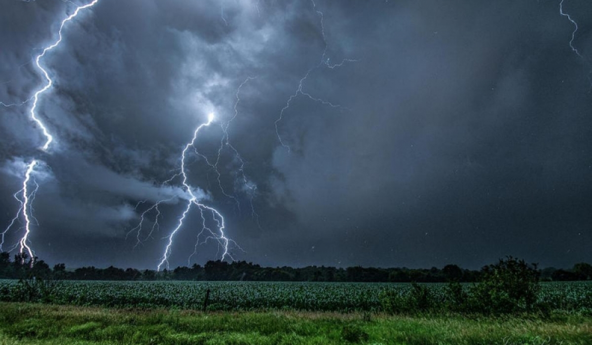 Маргааш баруун аймгуудын нутгийн баруун хэсэг зүүн аймгуудын нутгийн зарим газраар аадар бороо орно